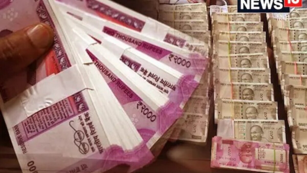 Days After Raid At Ex-IPS Officer, UP Police Seize Car With Rs 1 Cr ...