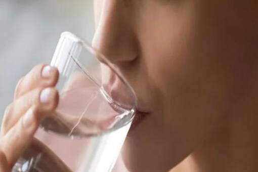 Overhydration: What Is It And Can It Be Dangerous For You?
