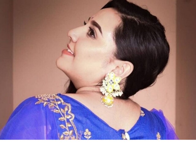 Tamil Tv Actress Neha Menon Celebrates Birthday With Baakiyalakshmi ...