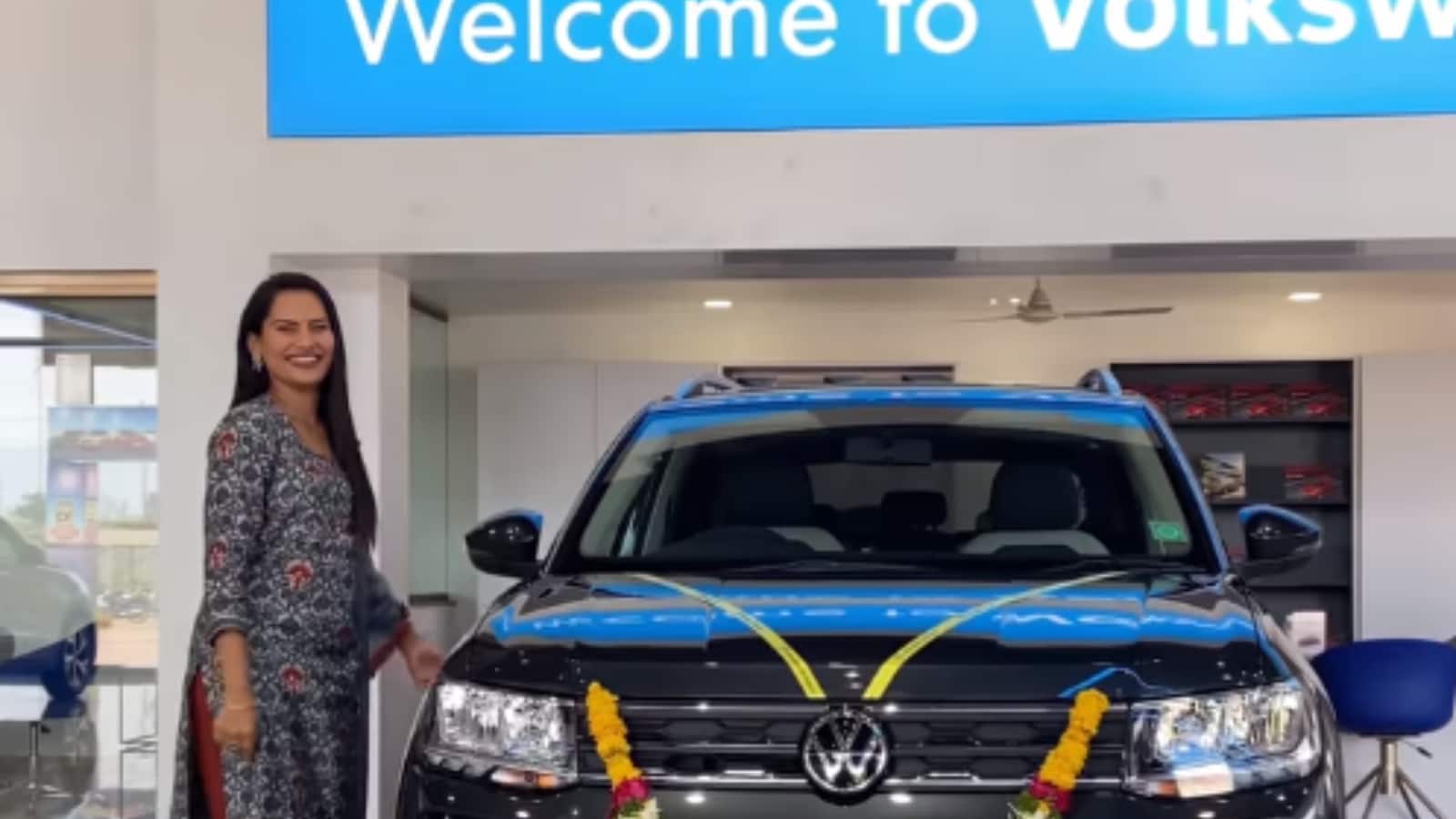Man Zhala Bajind Actor Shweta Kharat Buys New Car, Shares Happiness ...
