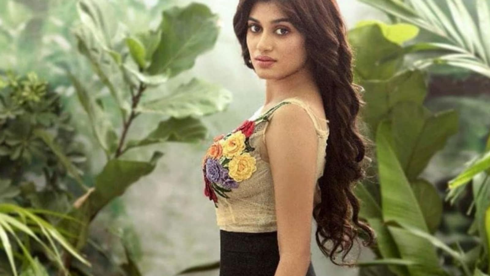 Actor Oviya Helen Explains Why She Gave Bigg Boss Ultimate a Miss ...