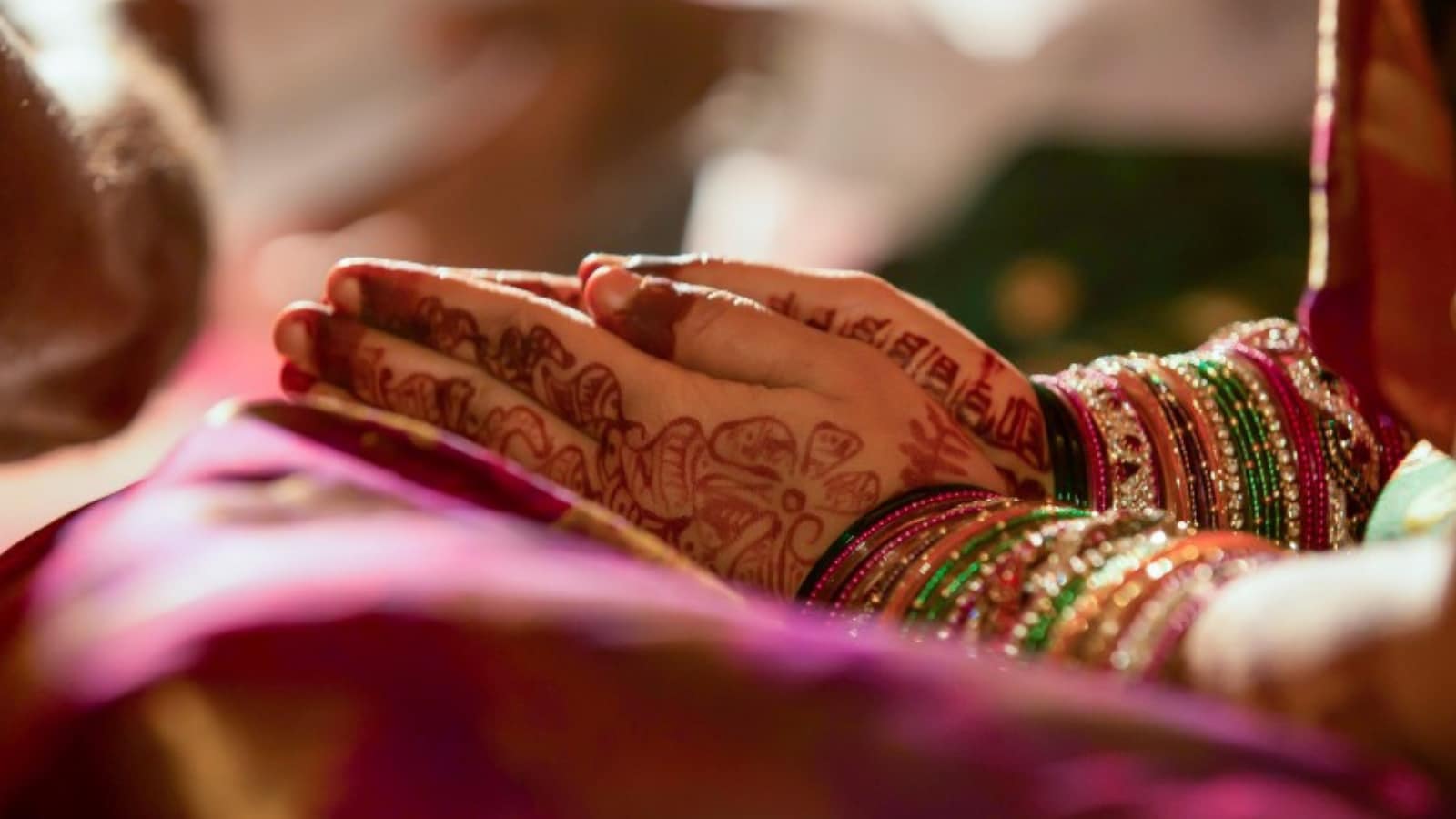6 Fasts Observed In India For Love And Happy Married Life | Lifestyle ...