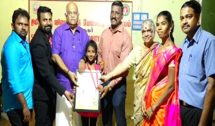 Real-life Elastigirl: 10-year-old from Tamil Nadu Fits Herself in a ...