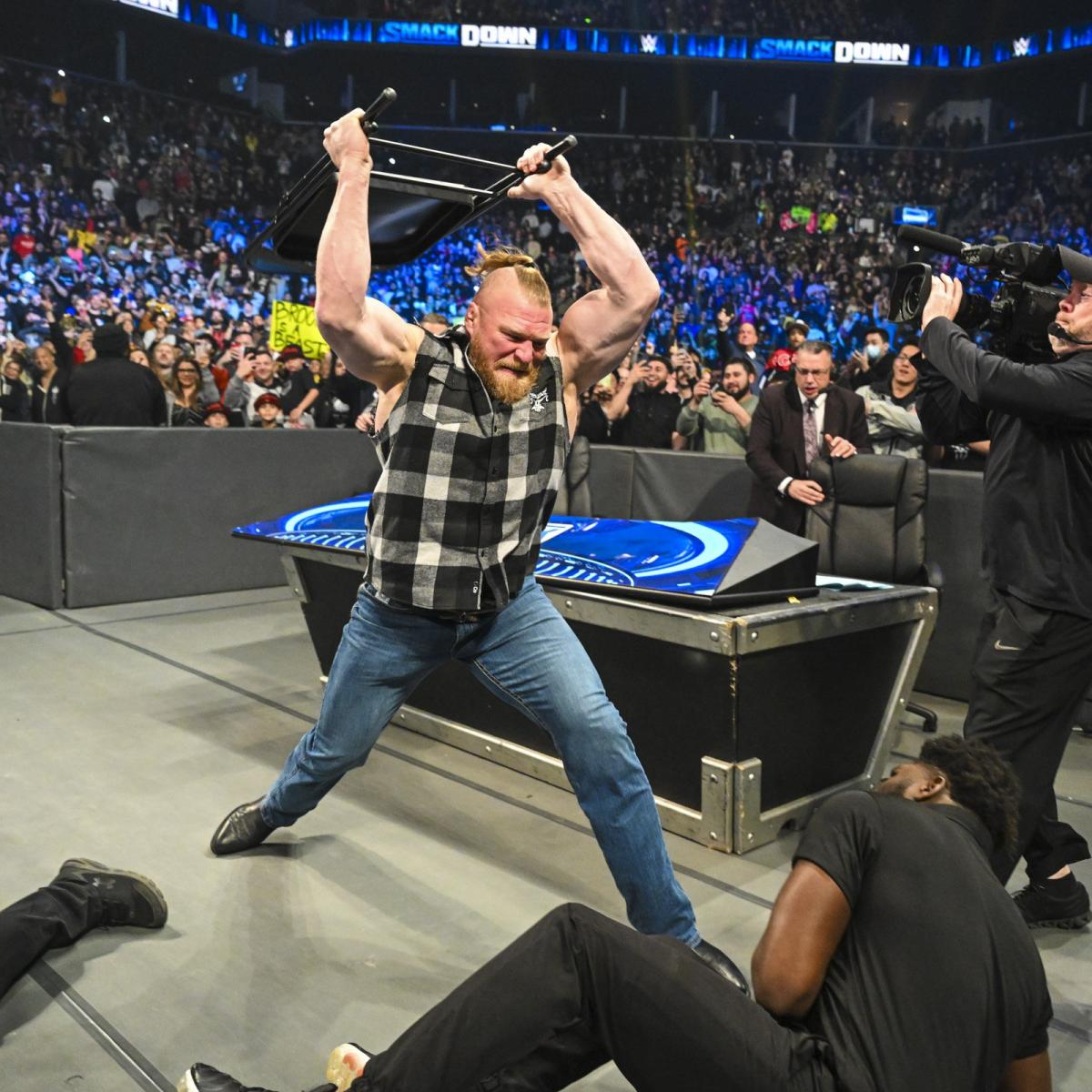 WWE SmackDown: Lesnar Sends Brutal Message to Reigns, Banks Wins Fatal ...