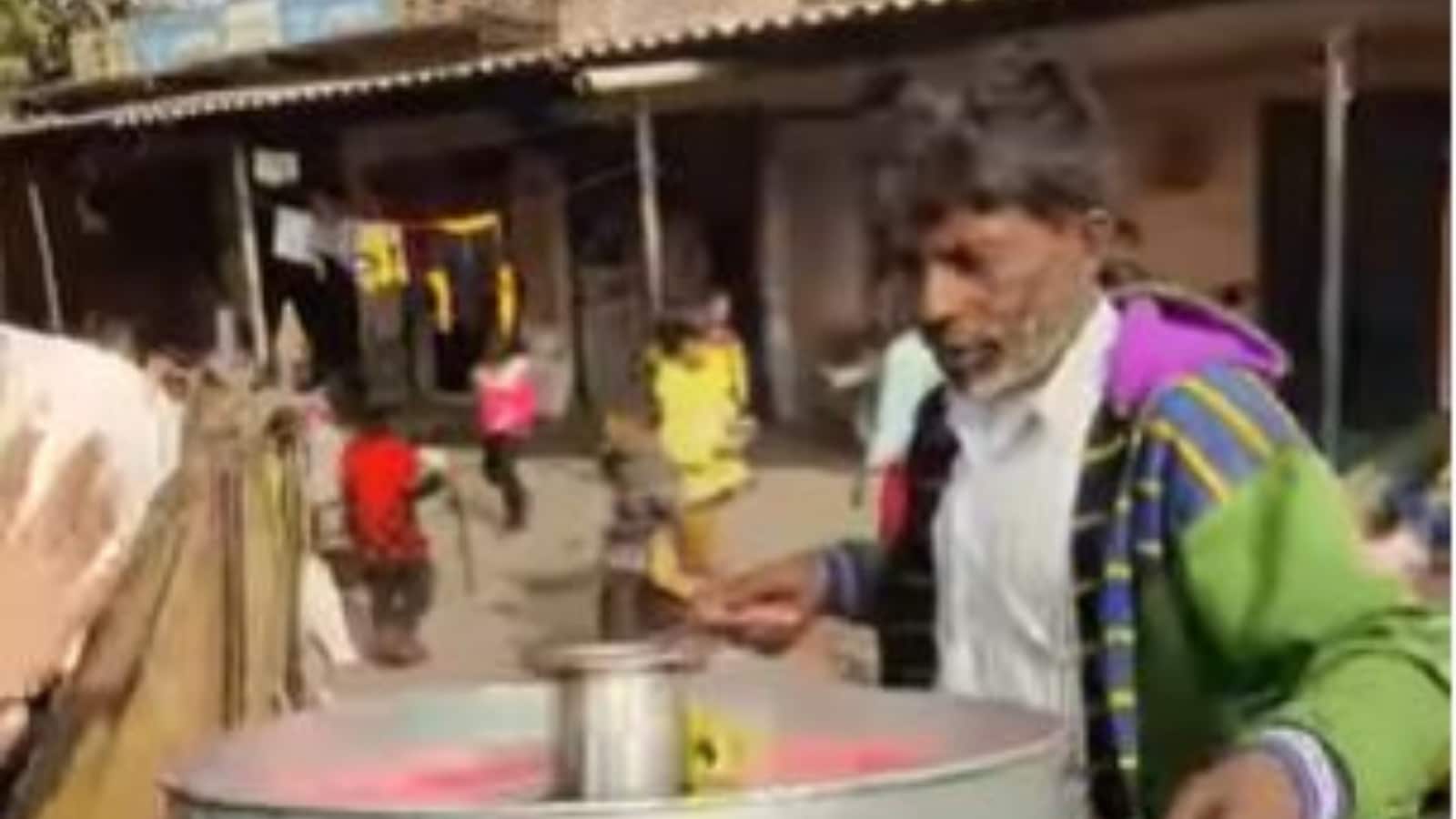 This Desi Street Food Vendor is Giving Out Cotton Candy in Exchange for ...