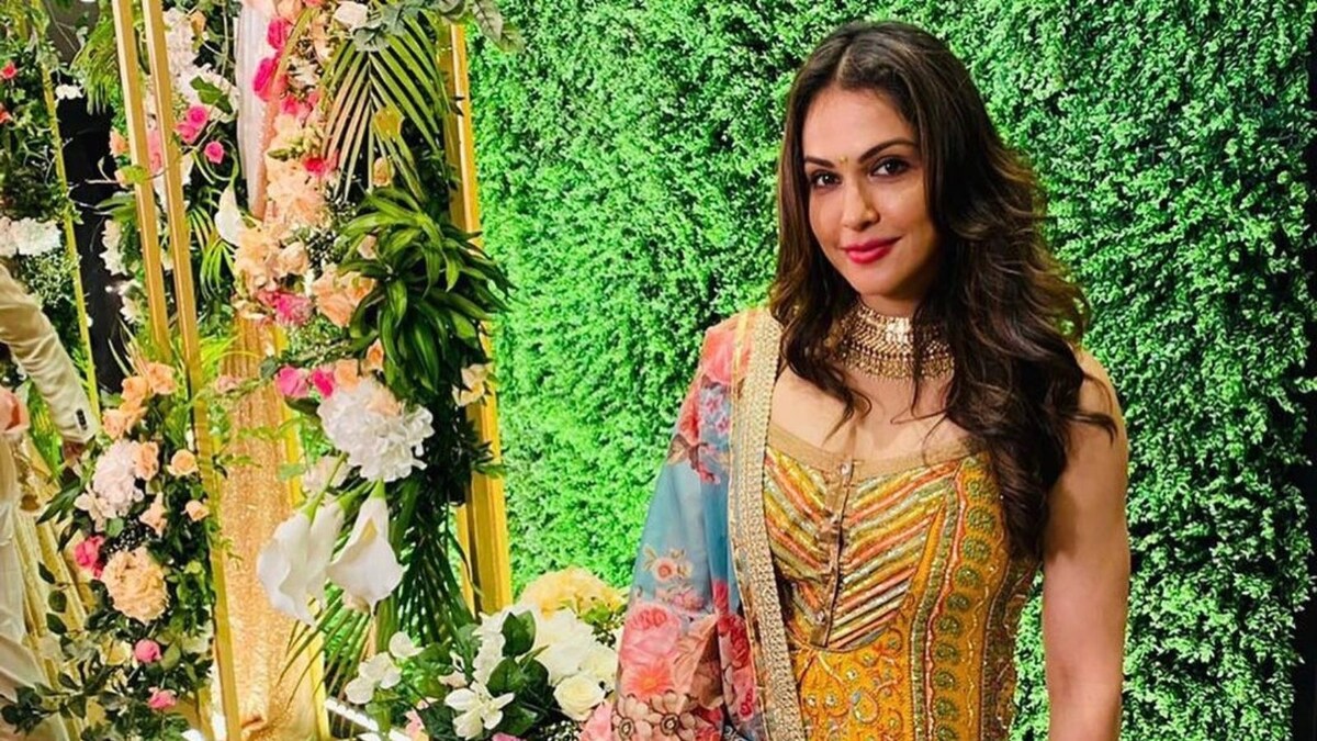 Isha Koppikar Recalls Being ‘completely Broken Disillusioned After