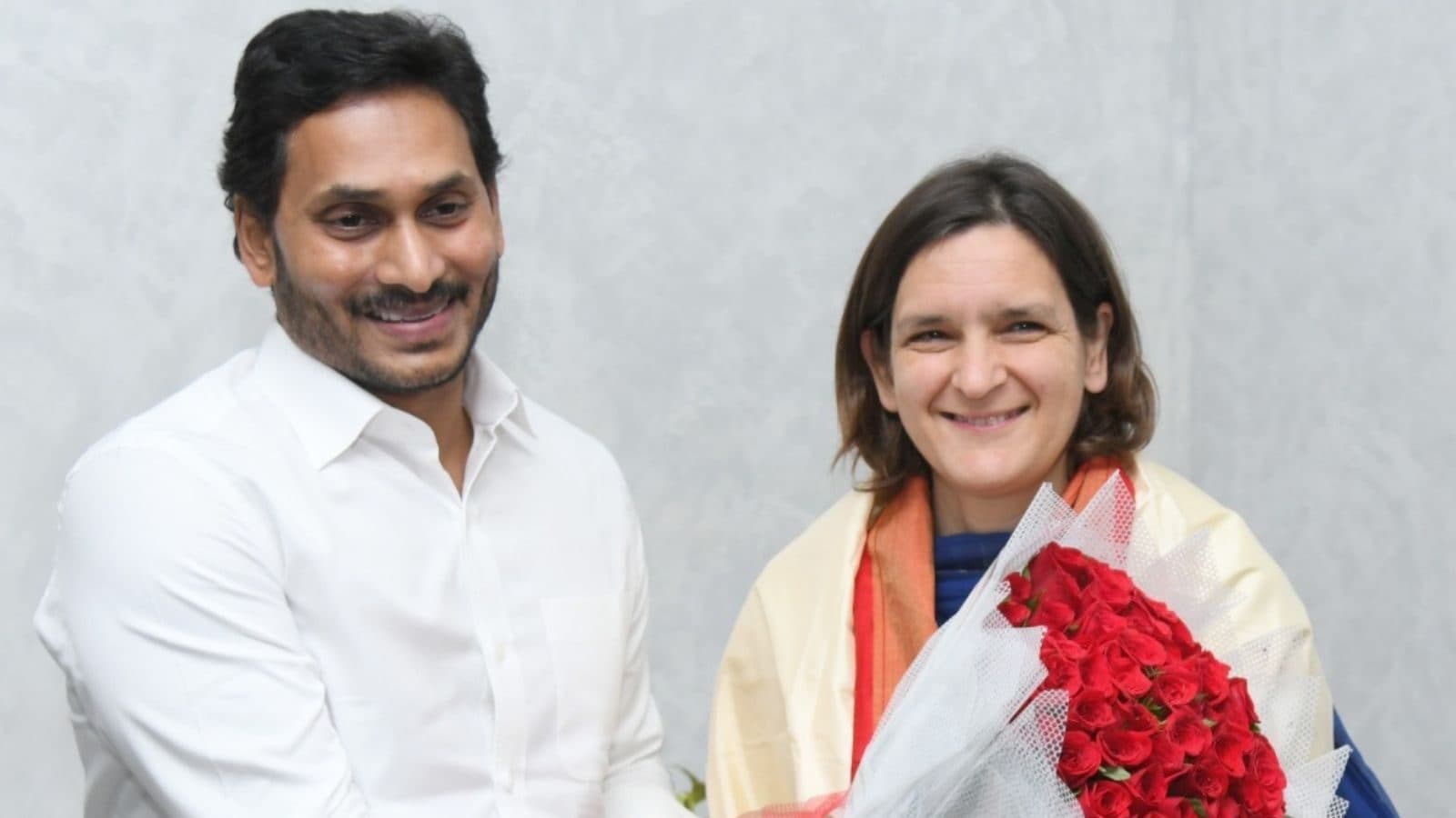 Nobel Laureate Esther Duflo Ties Up with Andhra Govt on Poverty ...