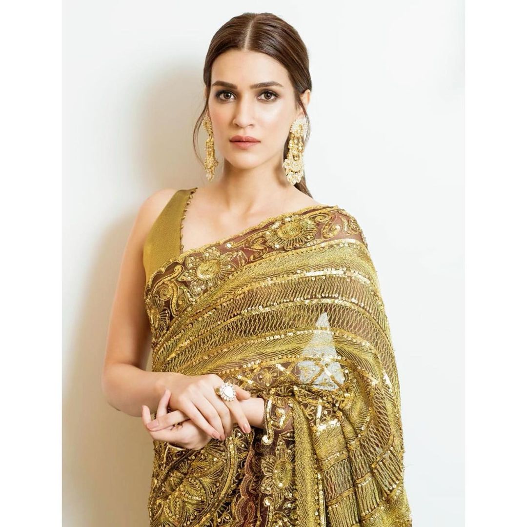 Kriti Sanon Looks Drop Dead Gorgeous In Beautiful Sarees Check Out The