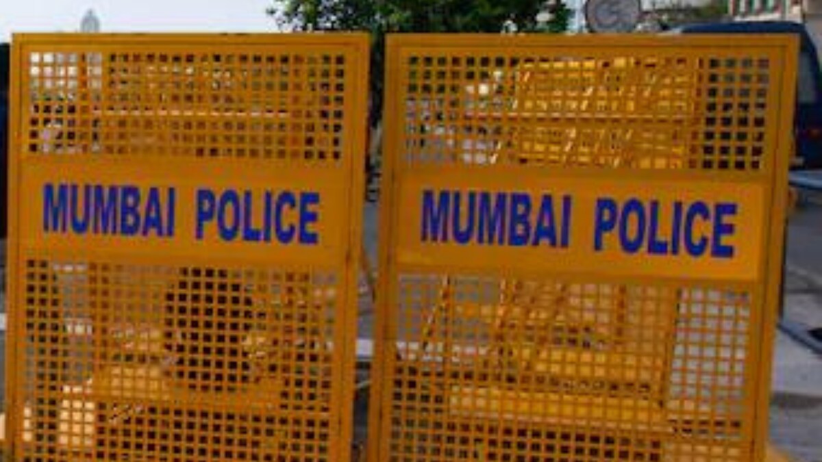 Mumbai Police Bust Mobile Phone Theft Racket Operating Via Hawala ...