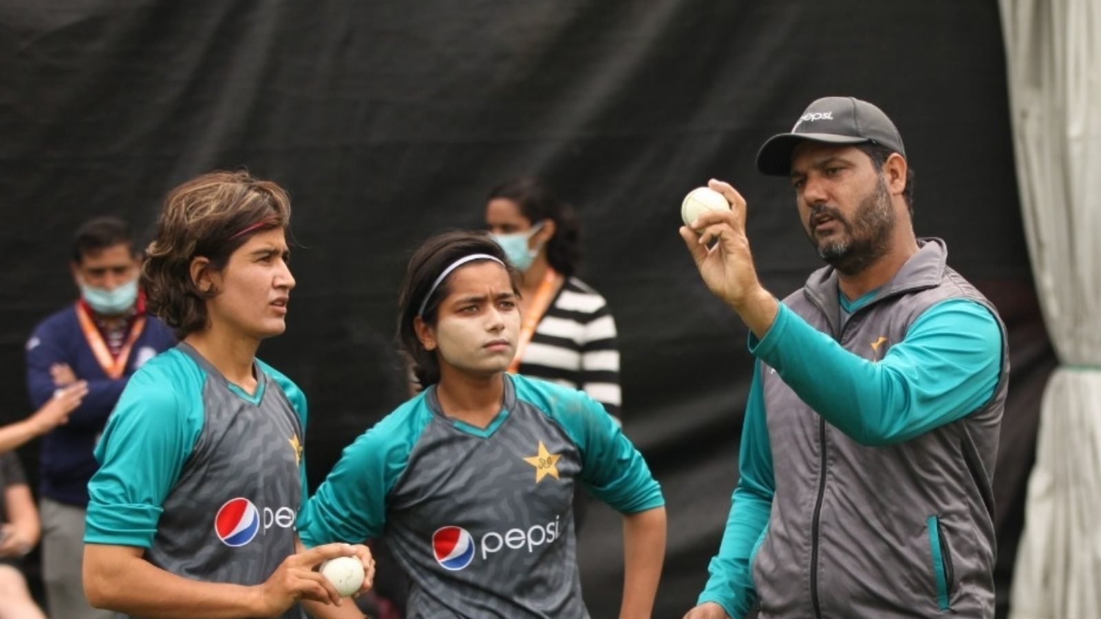 NZ-W vs PAK-W Dream11 Team Prediction: Check Captain, Vice-Captain, and ...