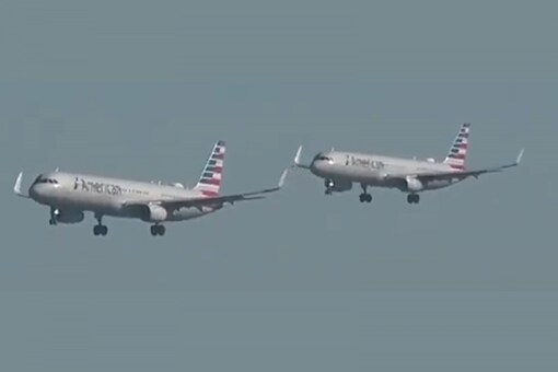 WATCH: Two American Airlines A321 Flights Land Side By Side On Parallel ...