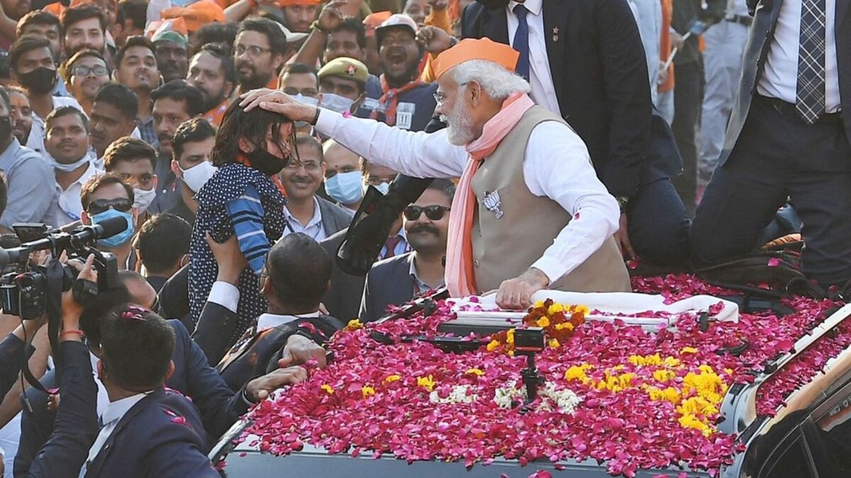 UP Elections: Tea Stalls Become Hotspots for Political Discussion As ...