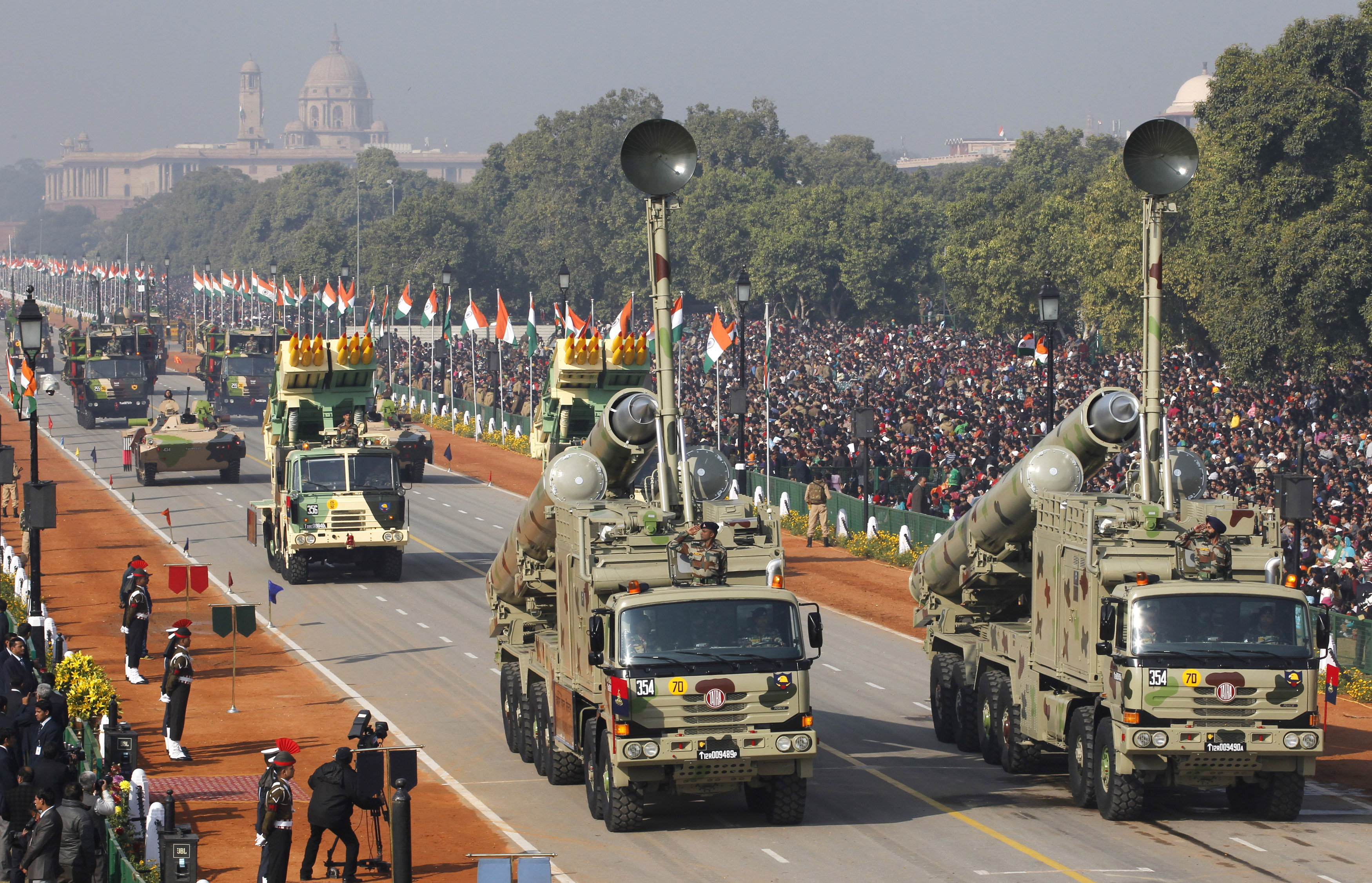 10x Faster Than Sound, Not Visible: FAQ as Russia Uses Hypersonic ...