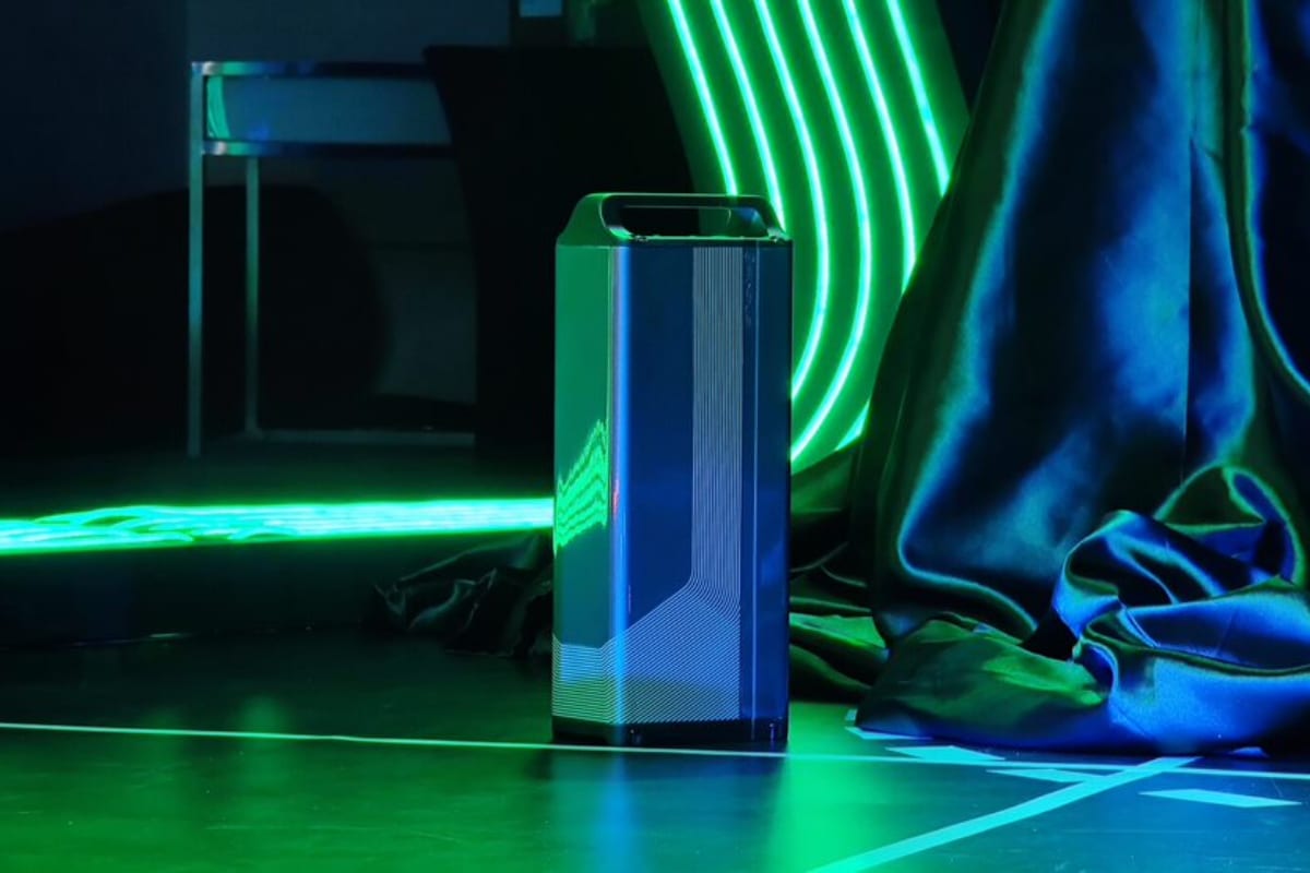 Simple One Electric Scooter Gets Battery Upgrade Option with Over 300 ...