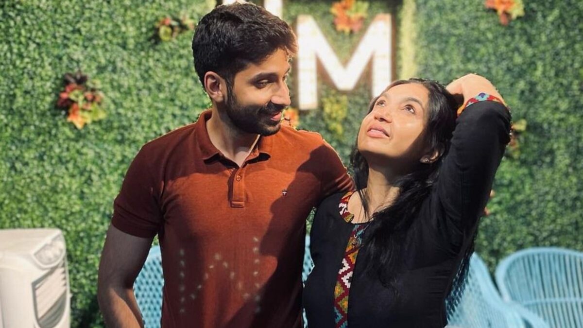 'Constant Emotional Support': Actor Kishen Das' Note For Mother Brinda ...