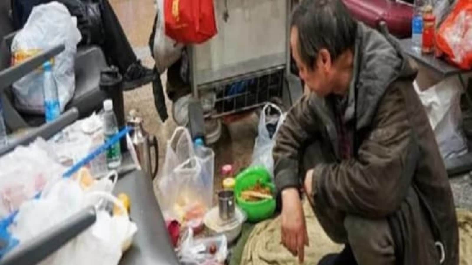 'Can't Go Back Home': China Man is Living at Beijing Airport For 14 ...