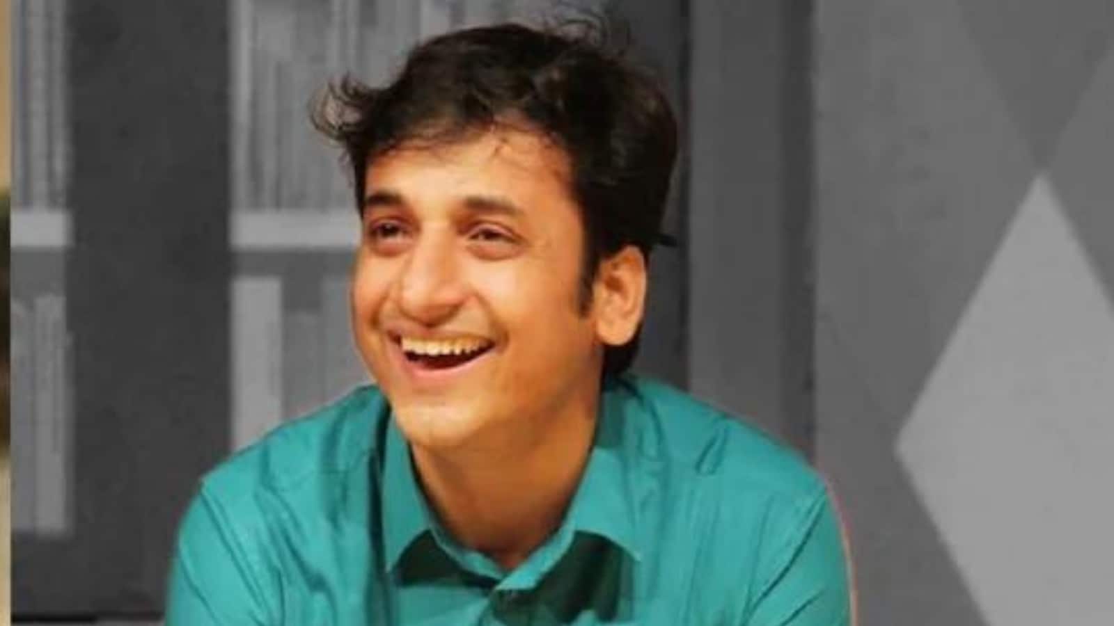 Sankarshan Karhade Shares Picture With Prashant Damle to Announce ...