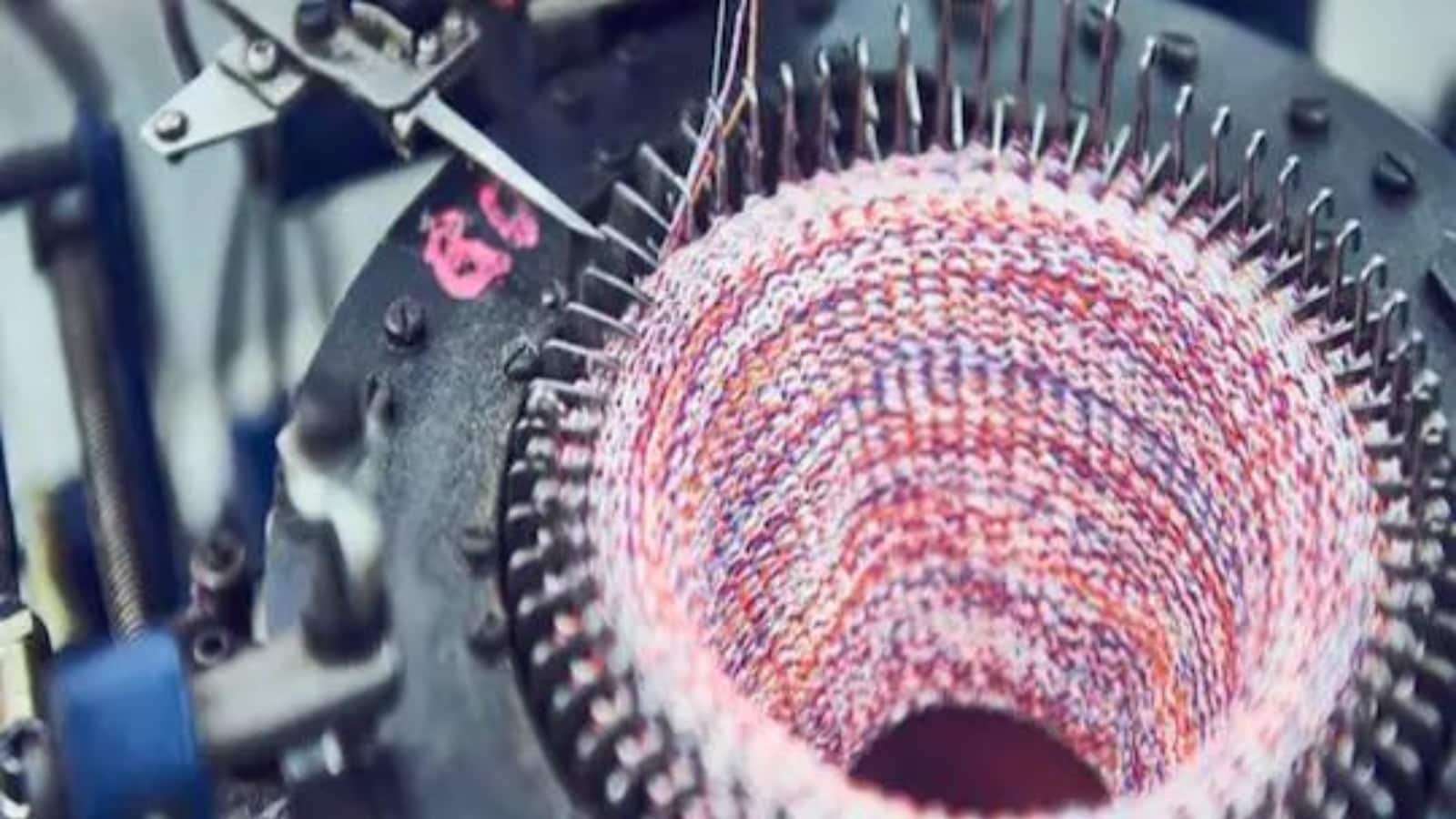 This Factory in Japan Allows Customers To Knit Their Own Socks | Buzz ...