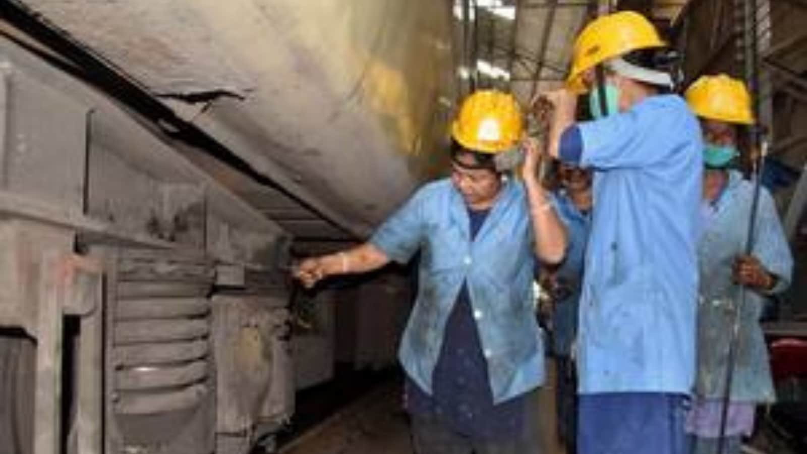 Women@Work: Working Women Up Globally but Down in India. Is There a Way ...