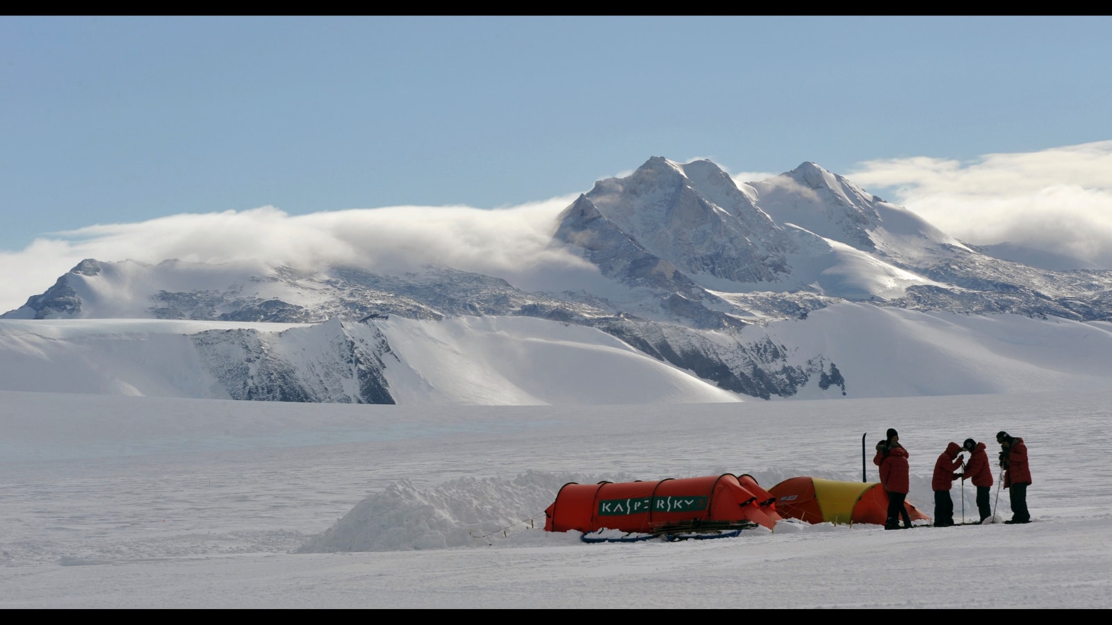 Mission Antarctica: India Proposes Law to Regulate Activities in No Man ...