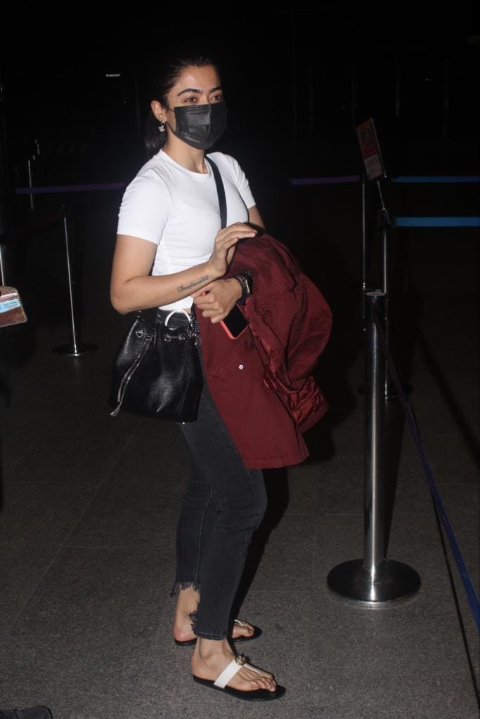 Rashmika Mandanna Slays With Her Chic And Comfortable Airport Looks ...