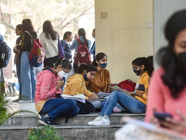 Panel Headed by Retired HC Judge Should Probe Students' Clash, says ...