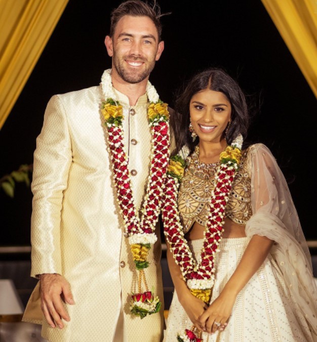 IPL 2022: Kohli, Du Plessis and Other RCB Team Members Attend Glenn ...