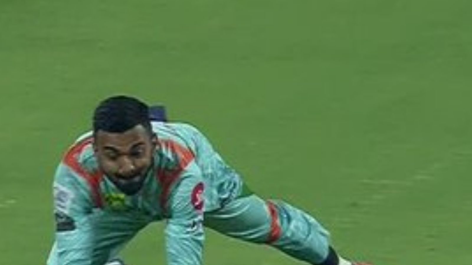 IPL 2022: KL Rahul Takes a Spectacular Catch to Dismiss Anuj Rawat ...