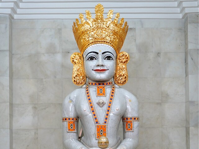 Mahavir Jayanti 2022: History and Significance of the Jain festival ...