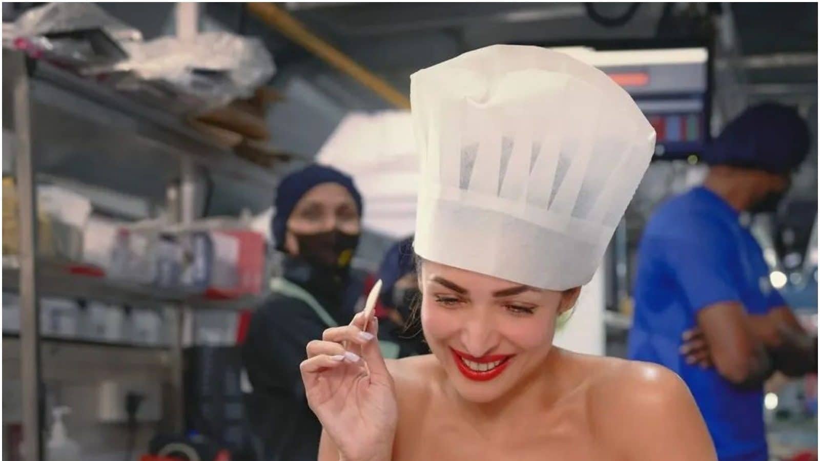 Malaika Arora Turns Food Taster, Visits Her Restaurant As She Resumes ...