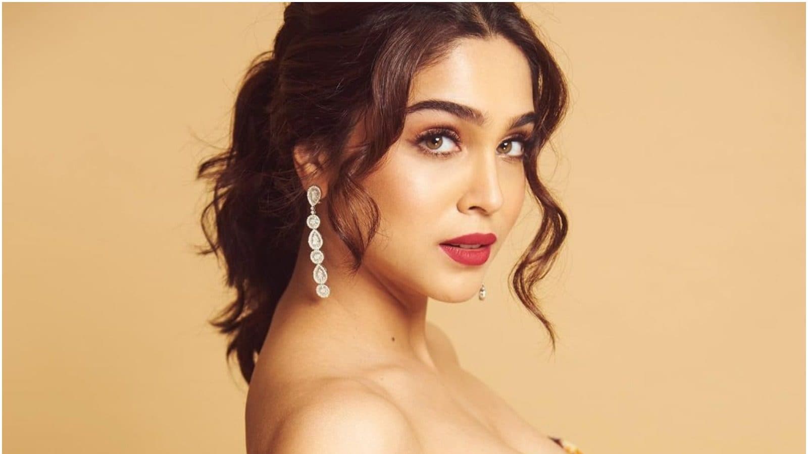 Did Sharvari Wagh Just Confirm Her Film Alongside Aamir Khan’s Son ...