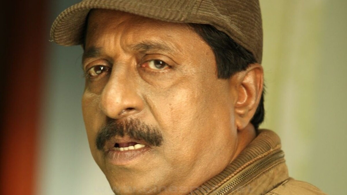 South Actor Sreenivasan On Ventilator Support After Bypass Surgery ...