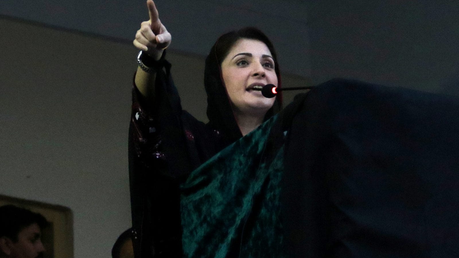 Pakistan Leader Maryam Dares Former PM Imran Khan to Show Proof of ...