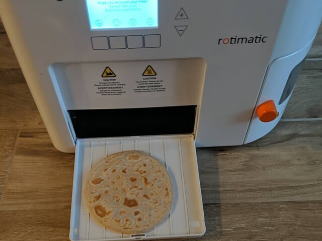 This Machine Will Make Your Rotis For You But at the Cost of Rs 1 Lakh ...