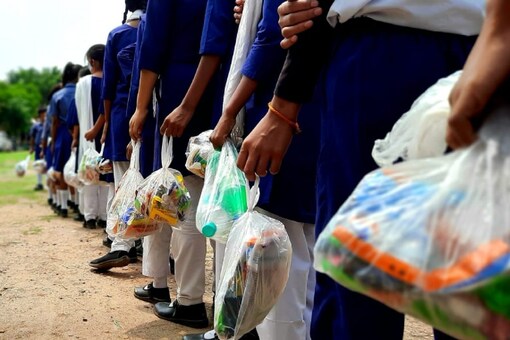 Govt School's Unique Policy of Offering Tablet in Exchange for Plastic ...
