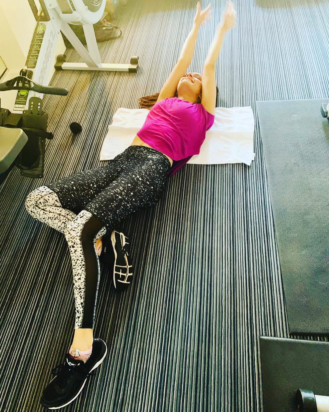 Shraddha Kapoor Flaunts Toned Body In Pink Sports Bra, Check Out The Diva Acing Her Smart Casual ...