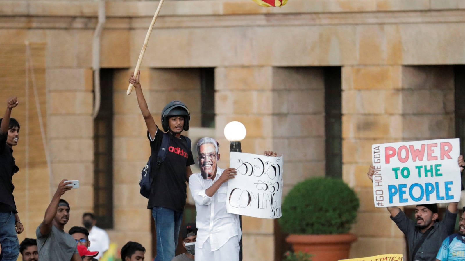 Sri Lanka Crisis: Stock Exchange Shut, Power Cuts Resume as Crisis ...