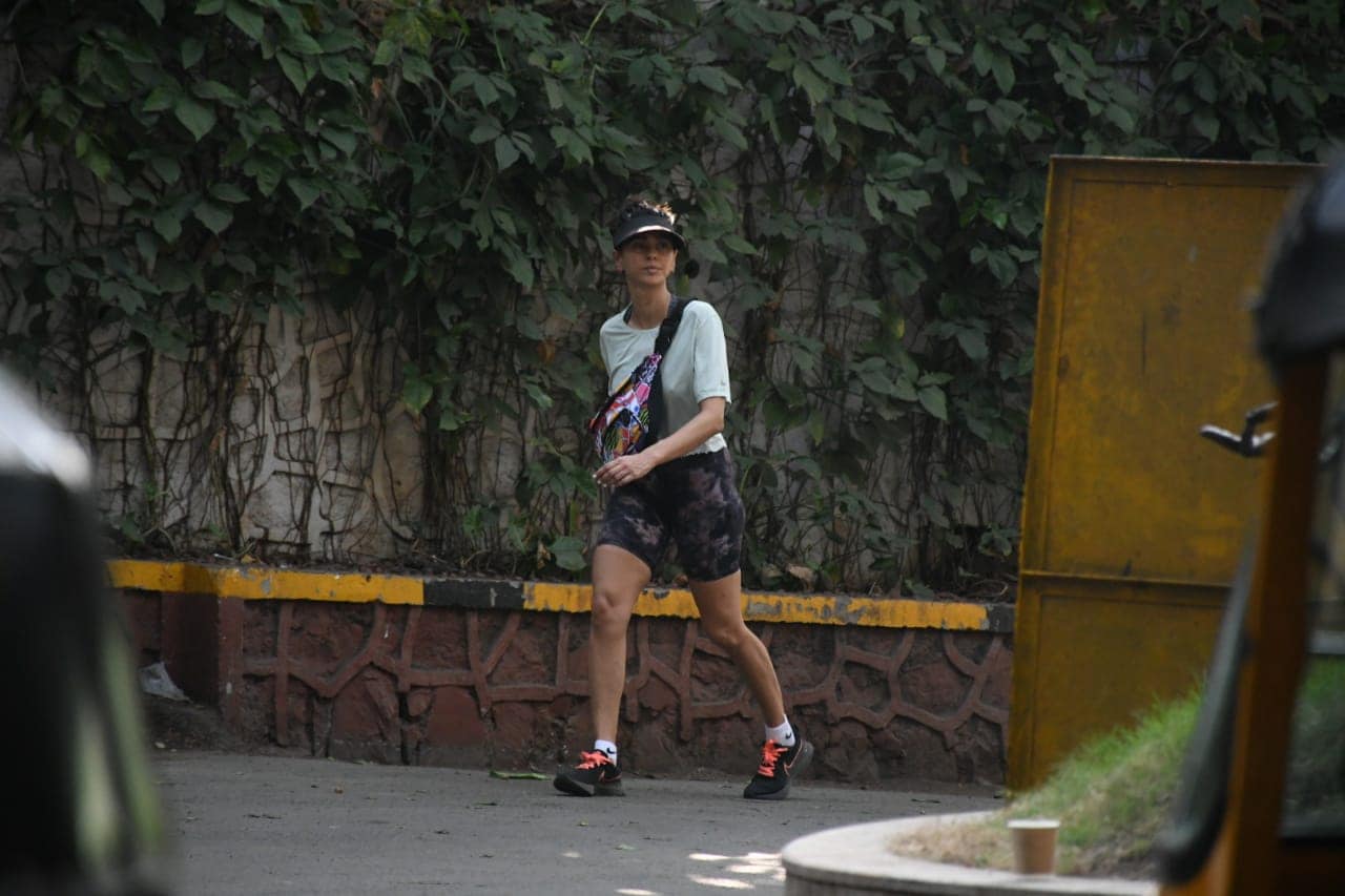 BFFs Rhea Chakraborty and Shibani Dandekar Step Out For Morning Walk in ...