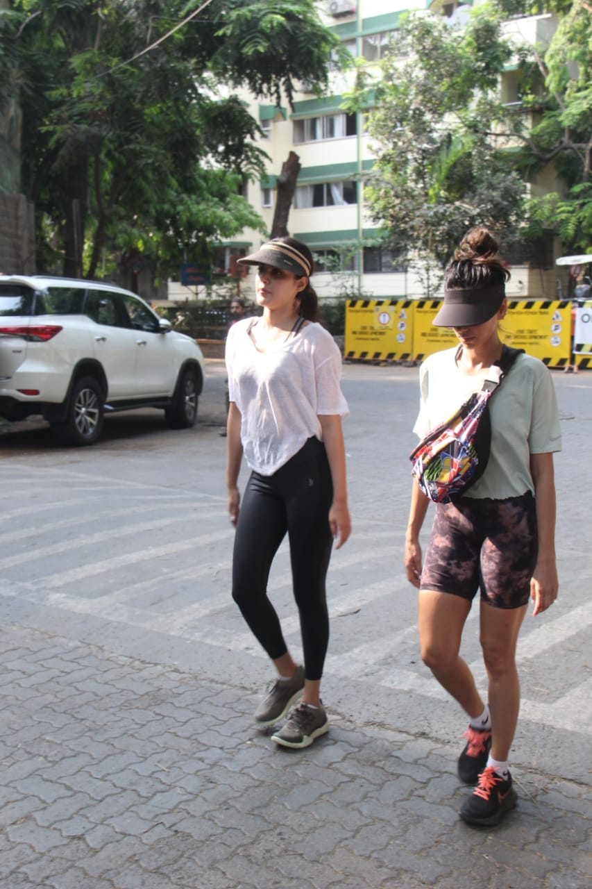 BFFs Rhea Chakraborty and Shibani Dandekar Step Out For Morning Walk in ...