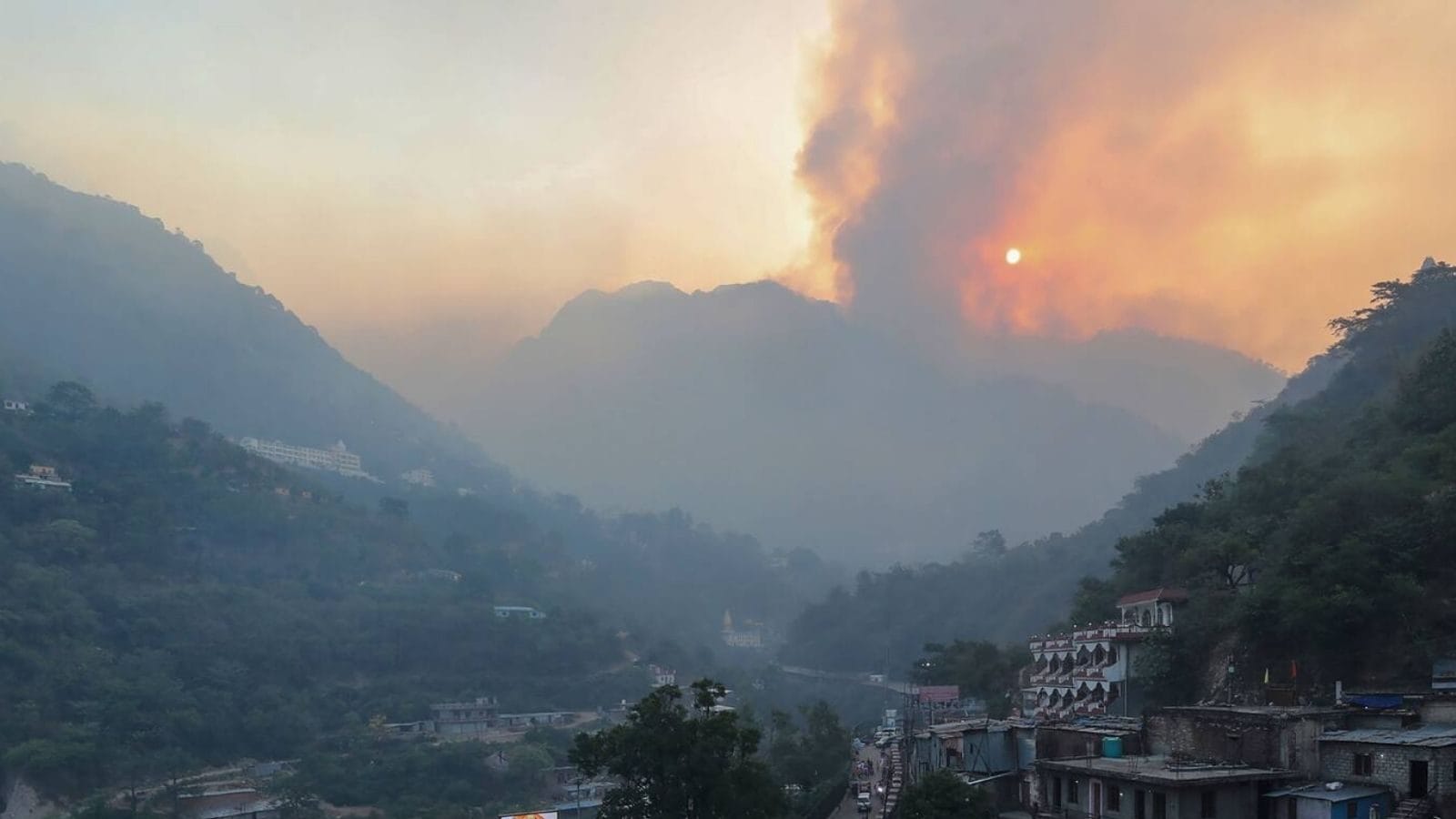 J&K: Forest Fire Triggers Several Landmine Explosions Along LoC in ...