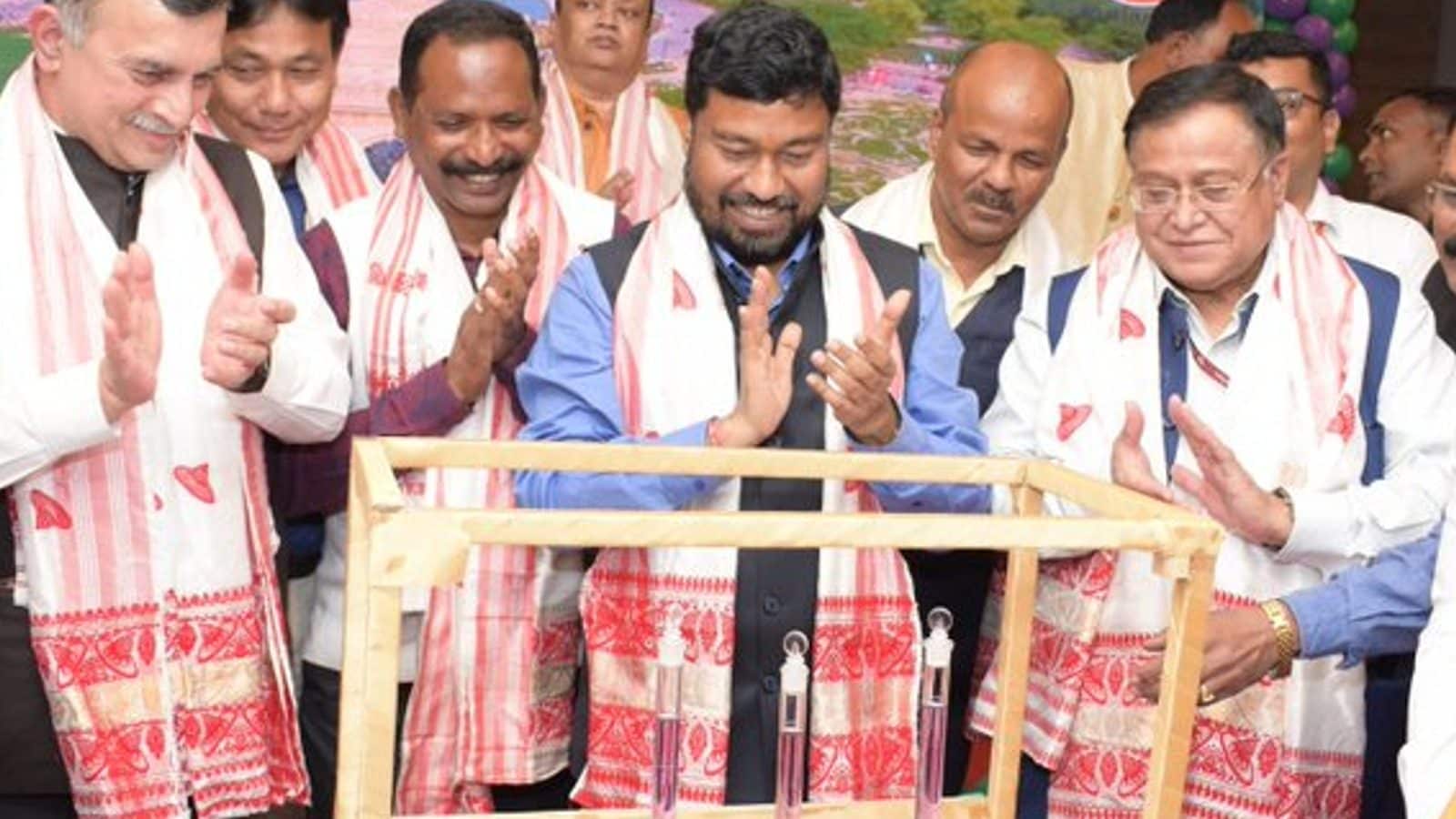 Porn Clip Disrupts Indian Oil Event Launched by Union Minister Teli in ...