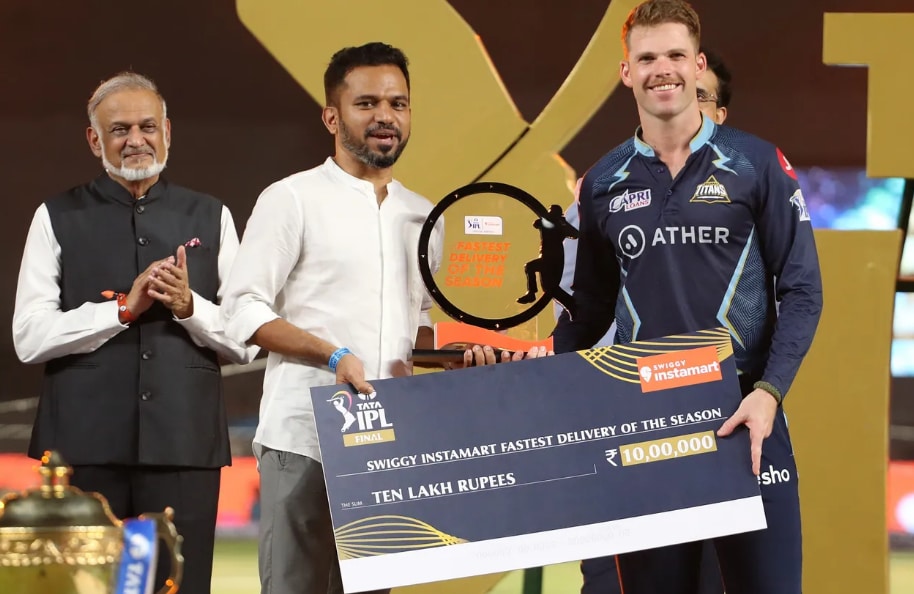 Gujarat Titans Players Celebrate in Style with Fans after Winning IPL ...