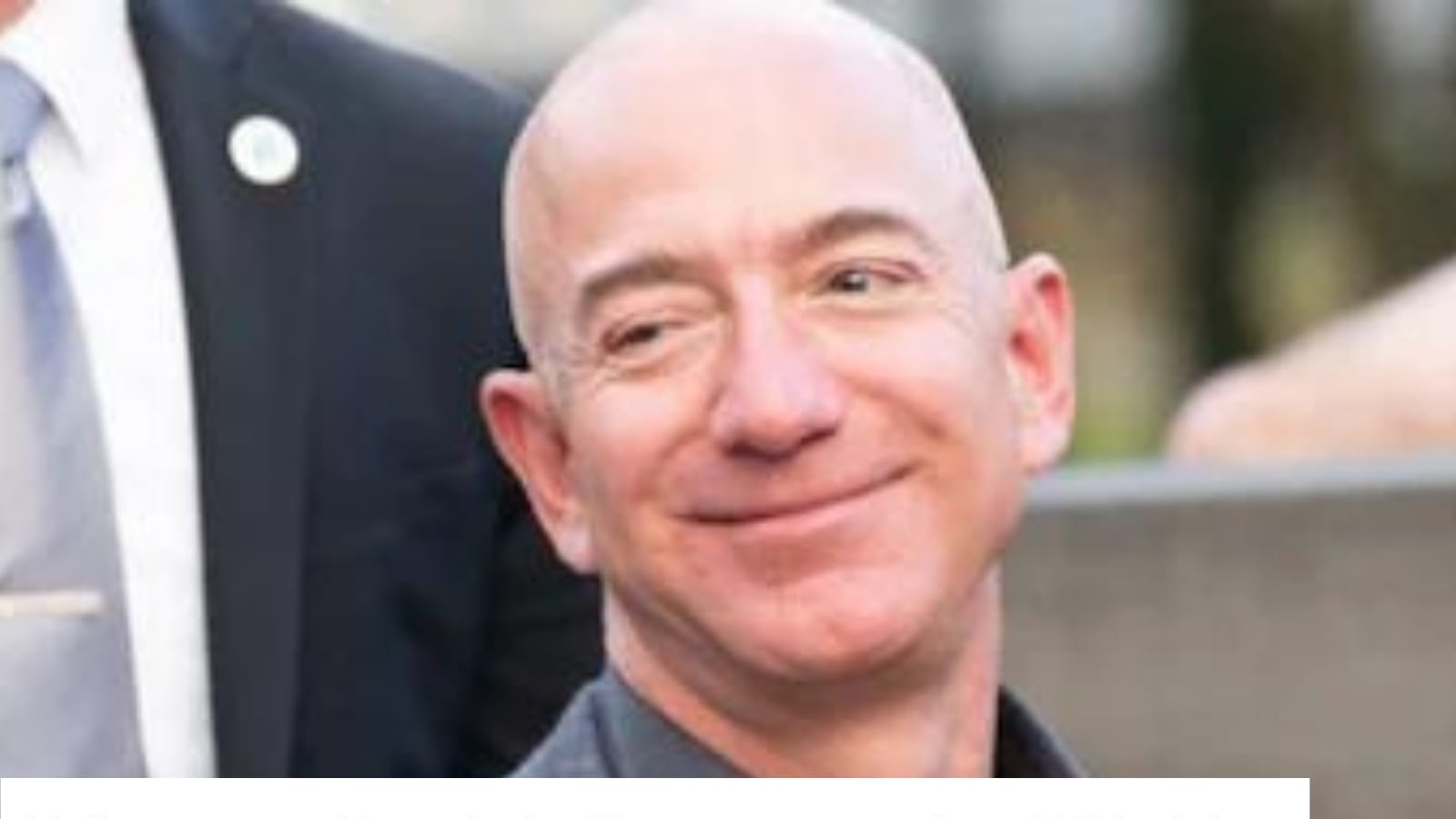 Jeff Bezos Drags Non-existent Edit Button as Elon Musk, Twitter on ...