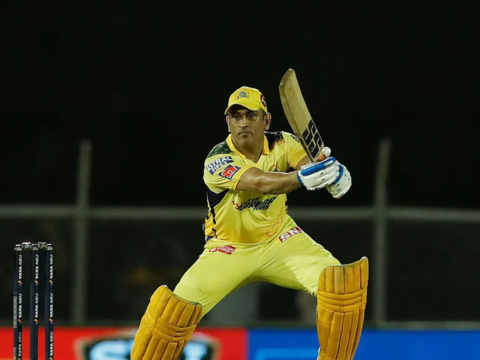 Csk Dhoni Helicopter Shot