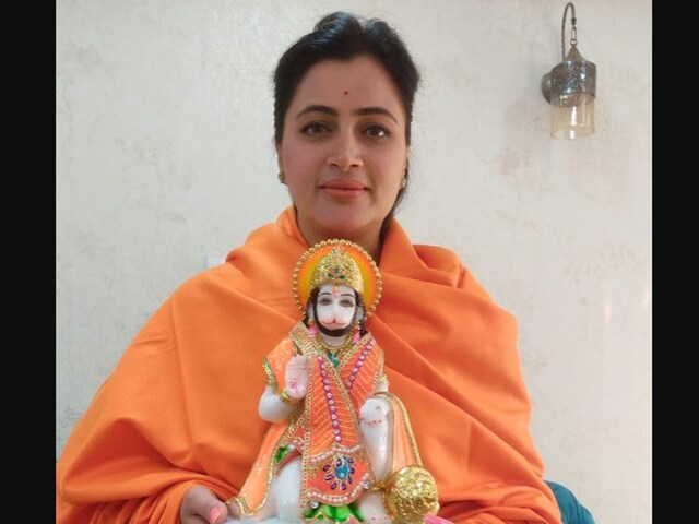 Hanuman Chalisa Row: Won't Arrest MP Navneet Rana and Her Husband Till June 9, Mumbai Police ...