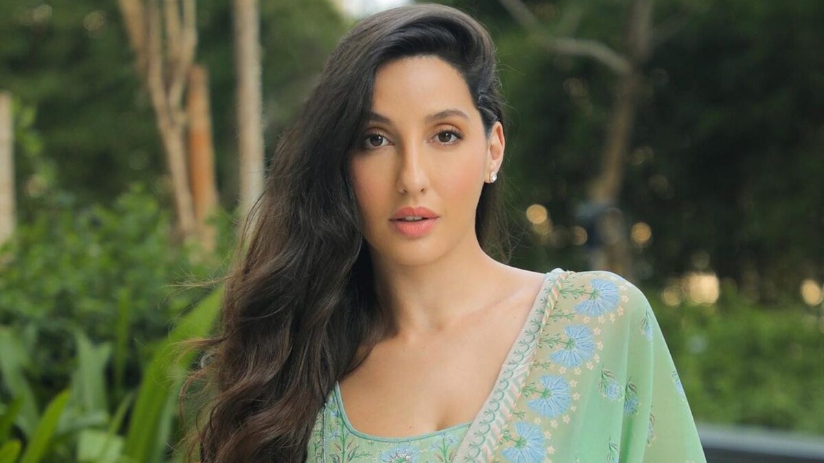 Nora Fatehi Ditches Luxury Car, Rides Scooter to Beat Mumbai Traffic; Netizens Ask 'Where's The ...