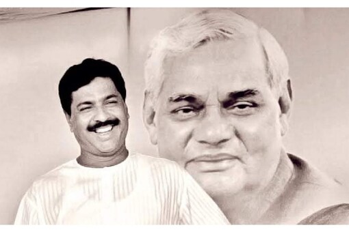 Revisiting the Idea That Was Pramod Mahajan: A Promise That Indian ...