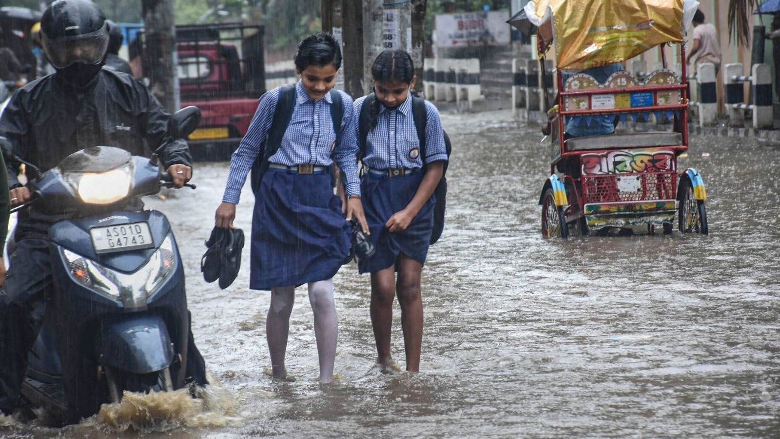 Karnataka: After Bus Fails to Pick Them Up on Rainy Day, High School ...