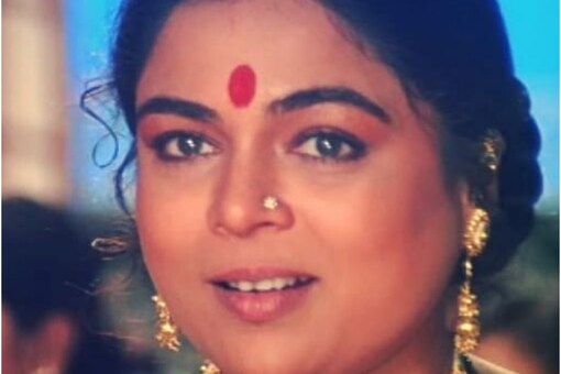 Reema Lagoo Death Anniversary: Best Movies of Bollywood's Famous 'Maa ...