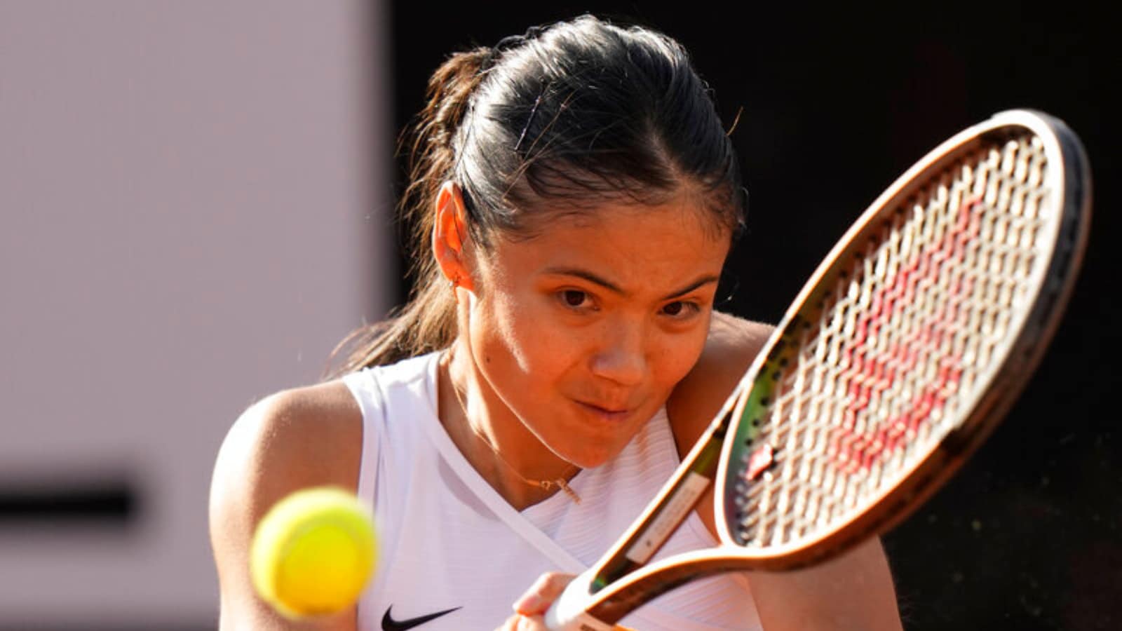 Emma Raducanu Retires in Rome as Back Injury Persists, Ons Jabeur ...